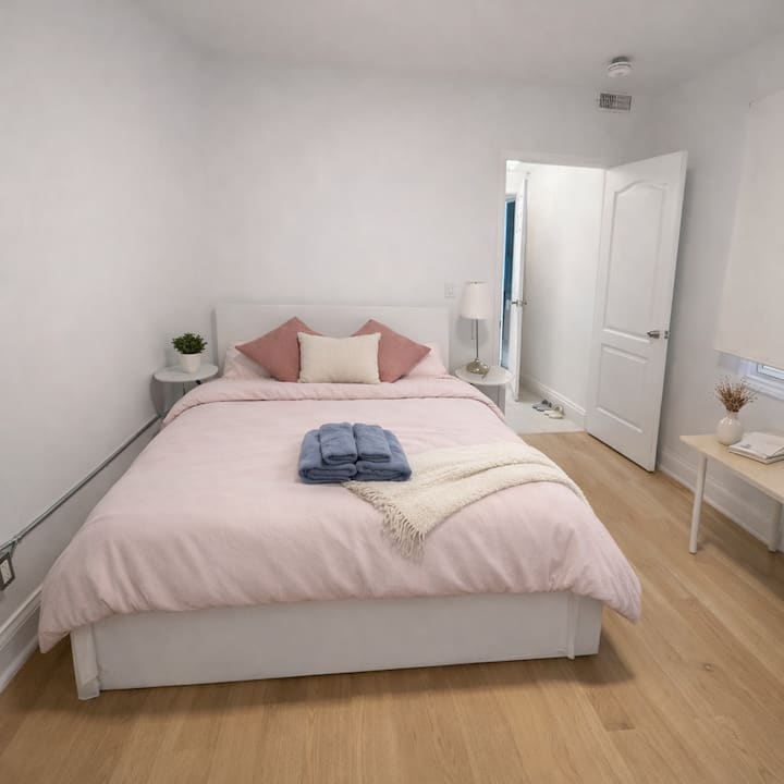 Dt City Essential Room| Ensuite Bath|1min Ttc - Toronto