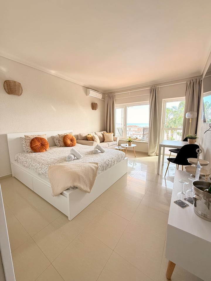 Sea View • Swimming Pool • Washing Machine • Beach - Torremolinos