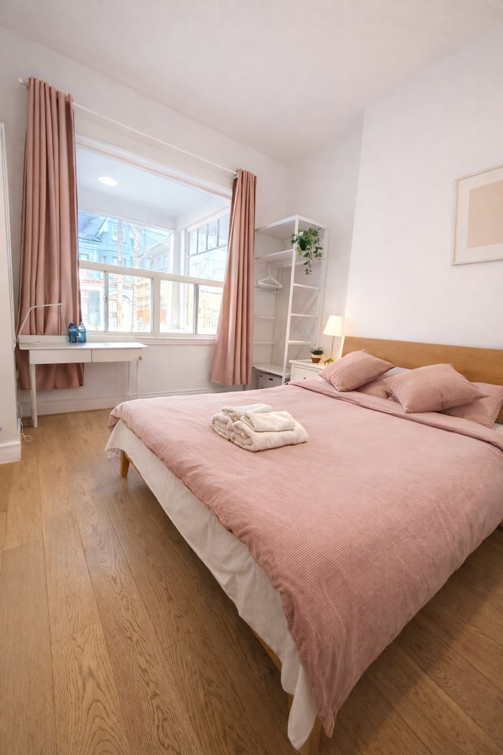 Kensington Private Room| Ensuite Bath| 1-min Ttc - Toronto