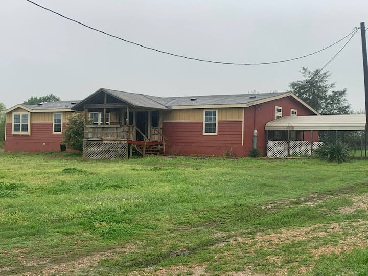 Fisherman's Nest - Davy Crockett Lake, TX