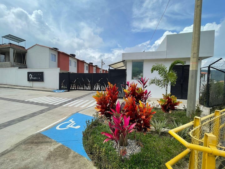 Un Lugar Especial Para Tu Descanso En Chinacota. - Chinácota