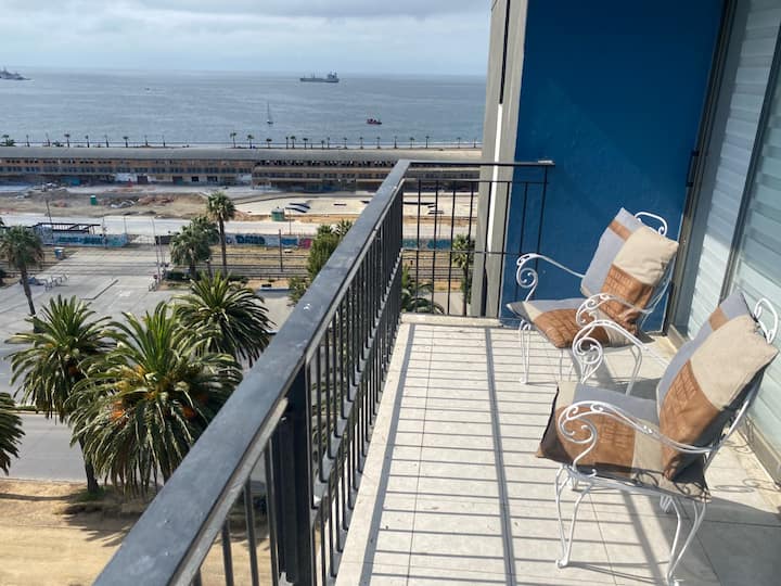 Departamento Plan De Valparaíso Recién Remodelado. - Valparaíso