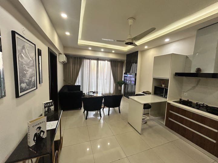 Comfortable 1-bedroom Stay | Elysium Tower - Islamabad