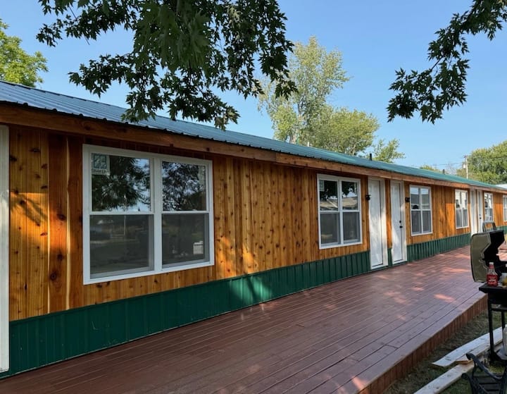 Singing Waters Vacation Rentals - Bear Lake, MI