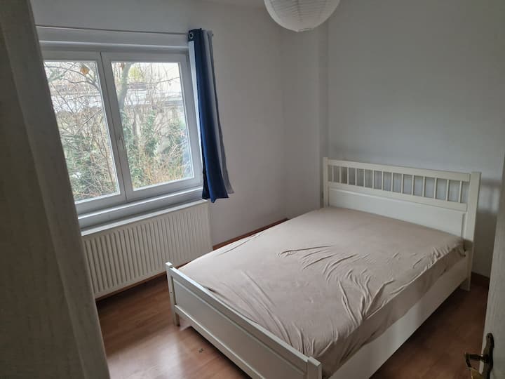 Günstige Zentrale Schlafgelegenheit - Bremen