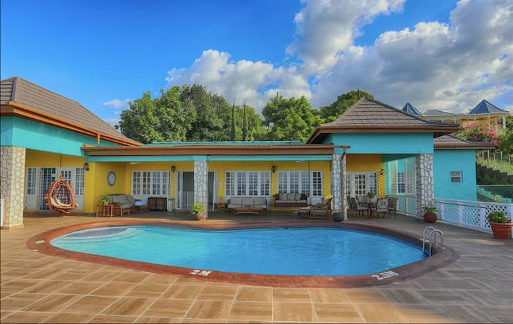 Villa Isabella: Private Beach & Caribbean Elegance - Jamaica