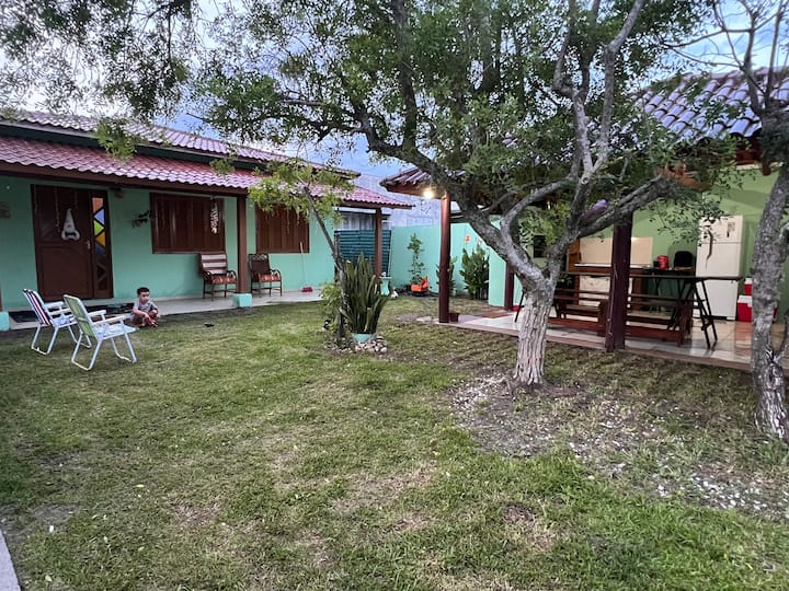 ÓTima Casa Com Quiosque Lugar Tranquilo Ar Cond - Tramandaí