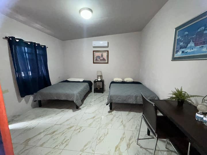 Mi Hogar Es Tu Hogar - Álamos