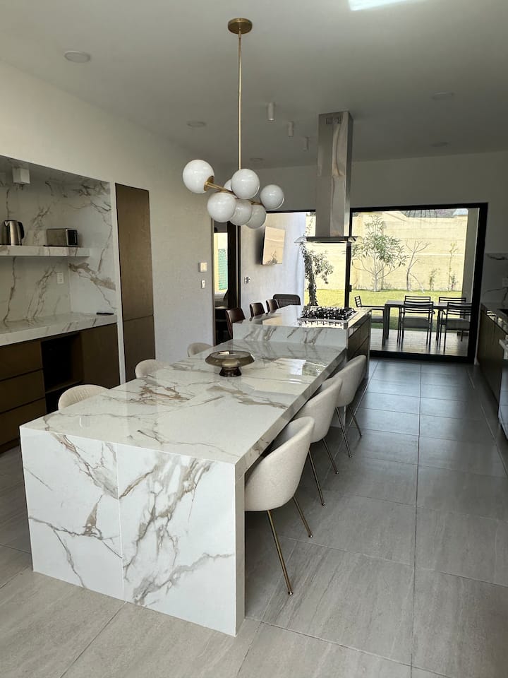 Espectacular Y Moderna Casa 6 En Exclusivo Kloster - Cuernavaca