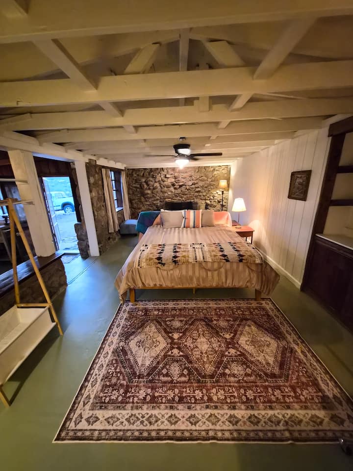 Charming And Cozy Fireplace Studio With Kitchen - Sonora