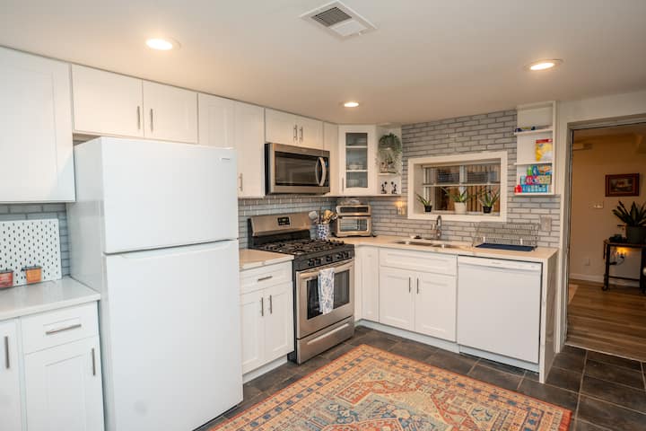 Stylish Retreat In Central Dc Location - Washington D. C., DC