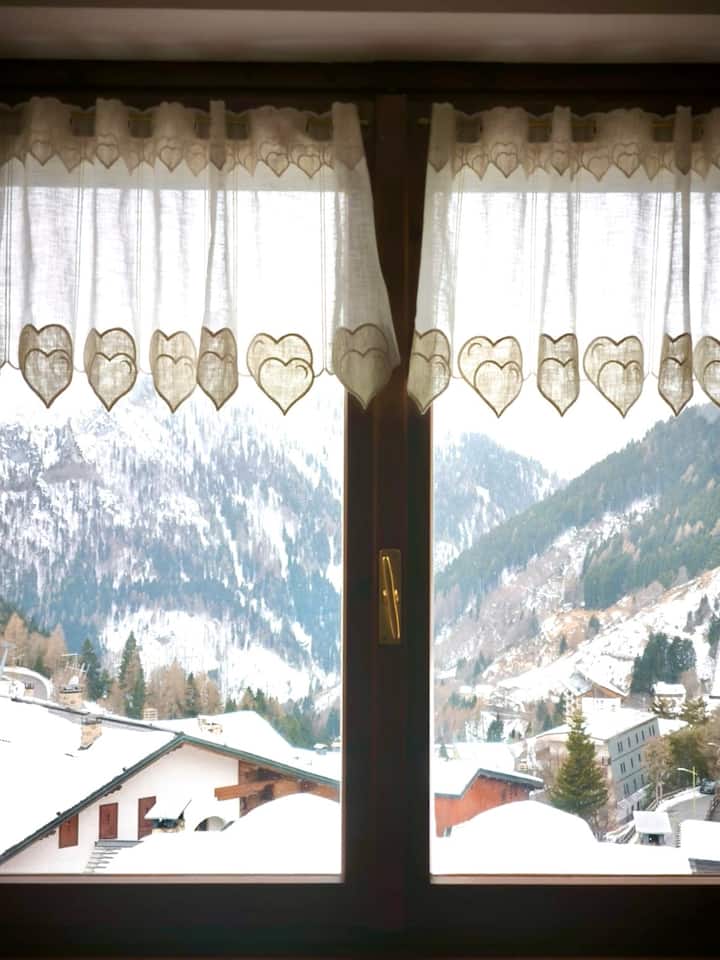 Comoda Casa Sulle Piste, Con Vista E Ski Room - Foppolo