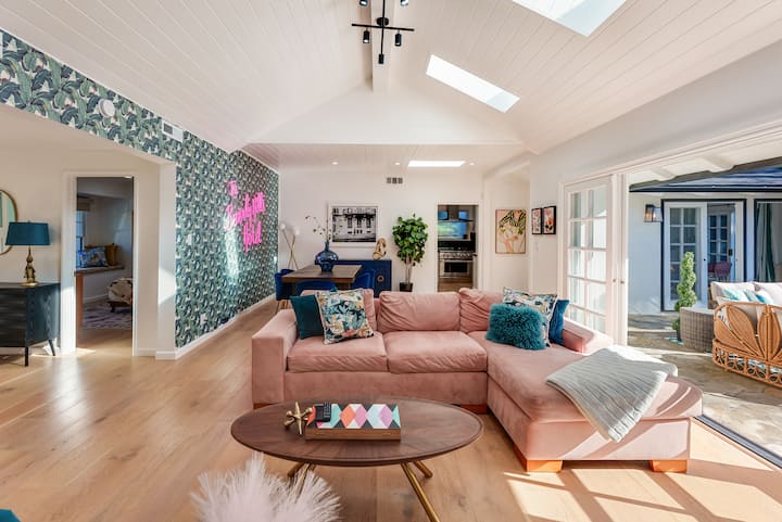 Luxury Beverly Hills–inspired Hillside Estate - Los Ángeles, CA