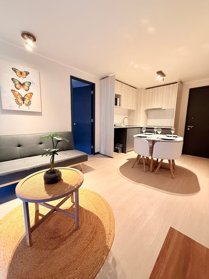 Cómodo Y Tranquilo Con Excelente Conexión. - El Bosque, Chile