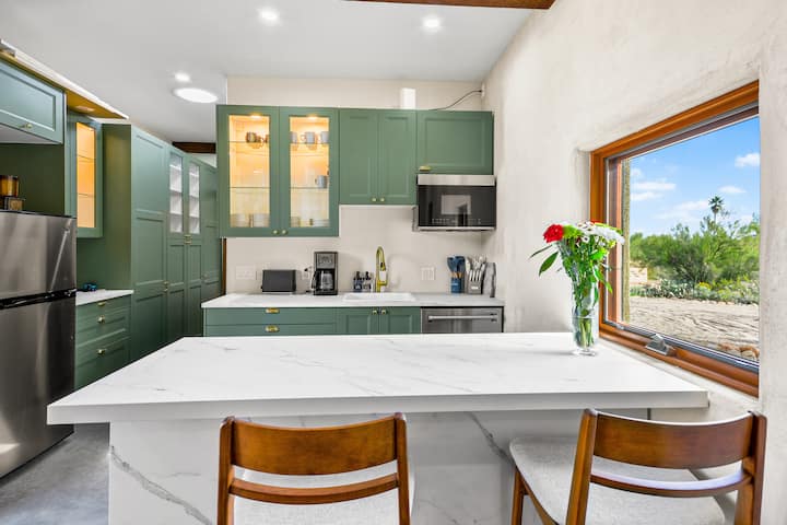 Modern 2bd Foothills Retreat W/ Catalina Views - Catalina Foothills, AZ