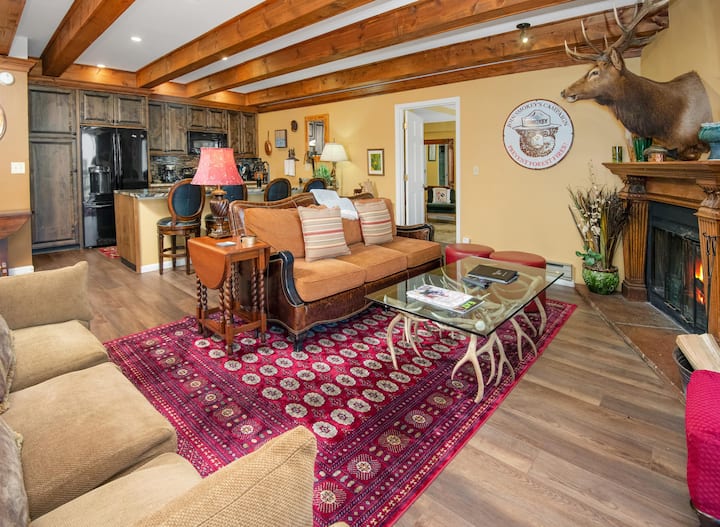 Platinum Luxury Condo In Heart Of Avon A606 - Avon, CO