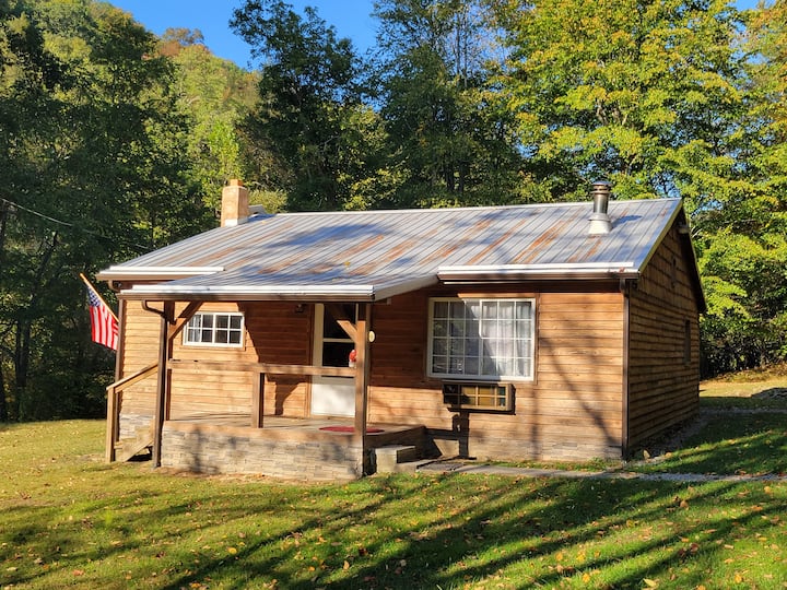 The River Rock Retreat - Burnsville, WV