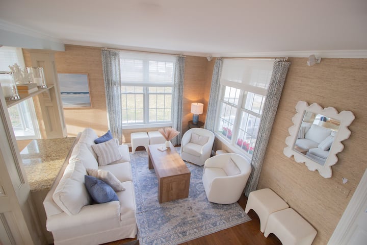 Luxury 4br 4ba On Spring Street With Ocean Views - Block Island, RI