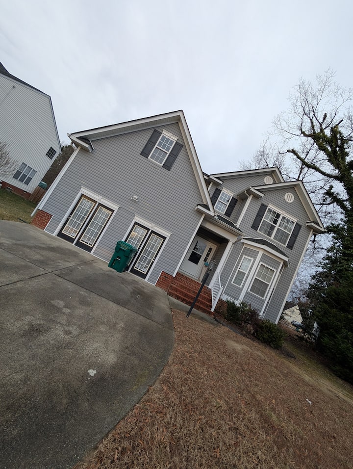 Quiet And Cozy Home Close To Downtown/vcu - Richmond, VA