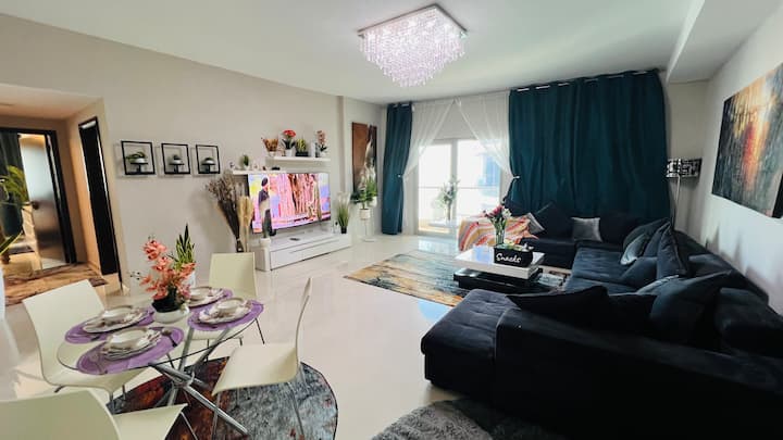 Luxury 2- Bedrooms Apartment- Sea View -Juffair - Manama