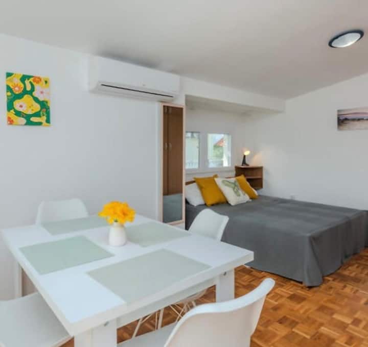 San Ray-apartman Matek - Nin