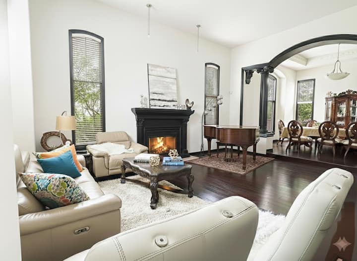 New Luxury Executive Home 5 Bedrm Fitrm 6,000sq - Calgary