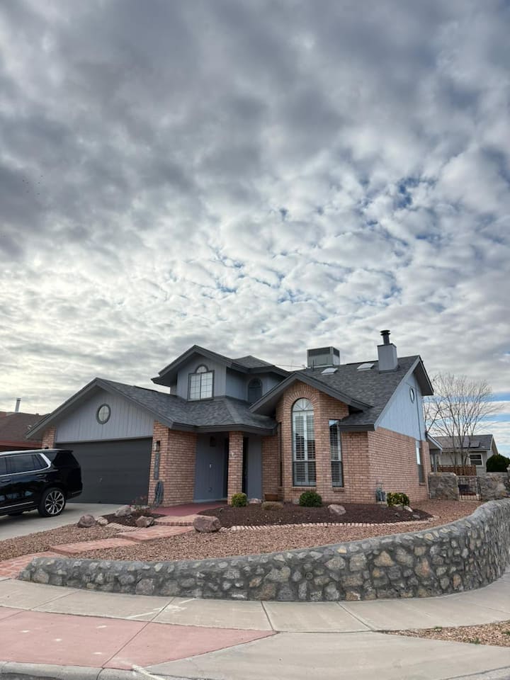 Casa De Lujo El Paso Tx, West Side
Luxury House - El Paso, TX