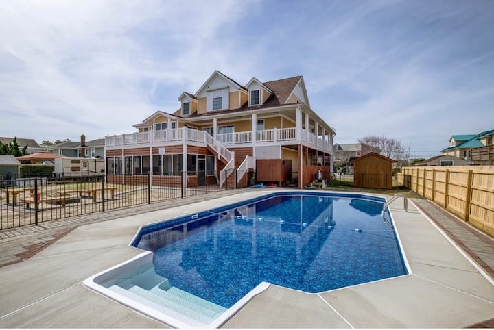 Back Bay And Ocean Is Right Around The Corner - Virginia Beach, VA