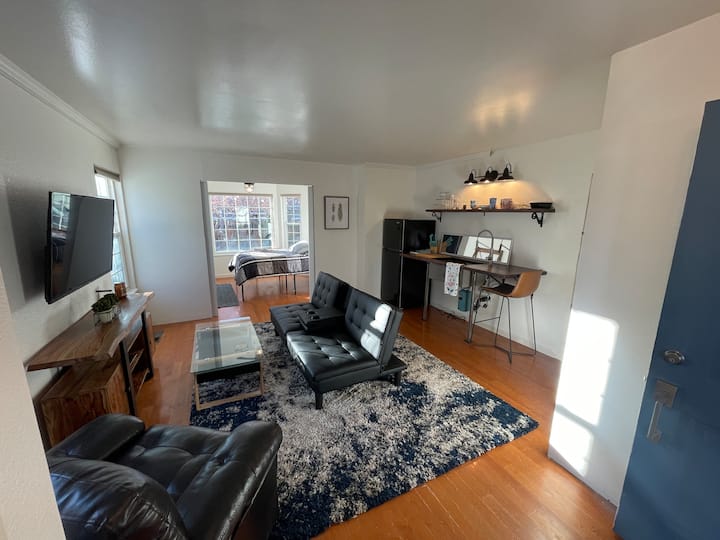 Convenient 1bd Apt - Carson City, NV