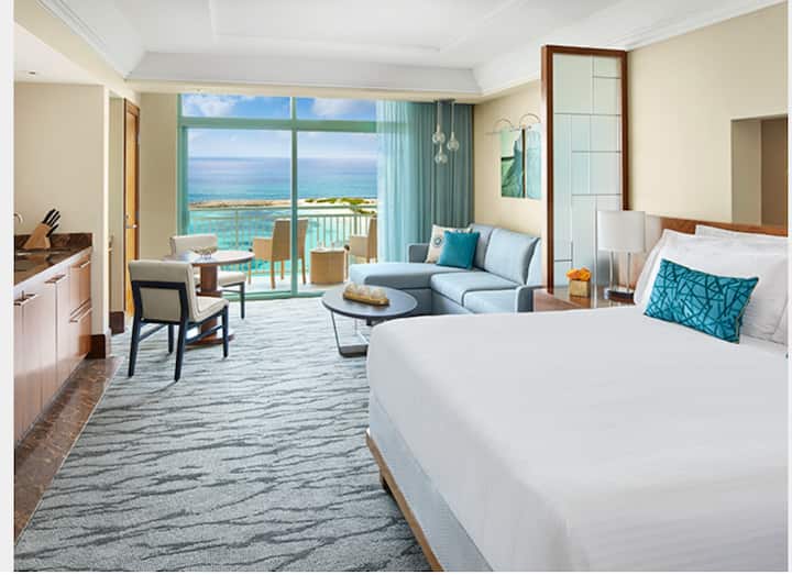 The Reef Studio Ocean & Pool View -High Floor - The Bahamas
