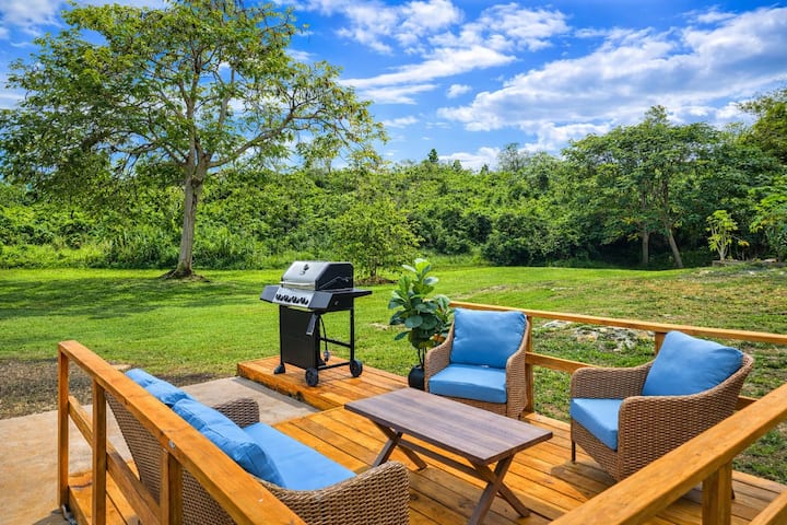 Piscina Privada, Barbacoa En Playuelas Breeze. - Aguadilla