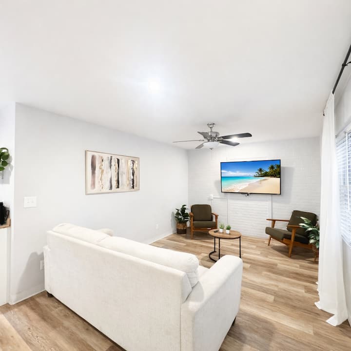 1 Bd Apt Near Clearwater Beach With Pool. - Clearwater, FL