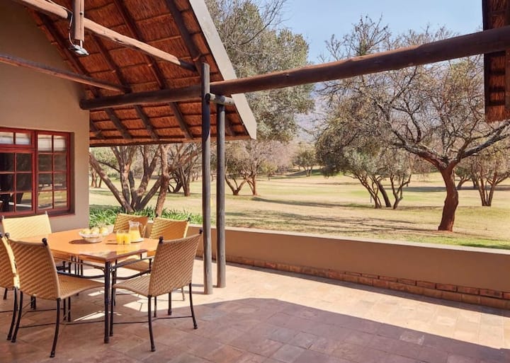 3 Bedroom Chalet For 6 People Regardless Of Age. - Hartbeespoort