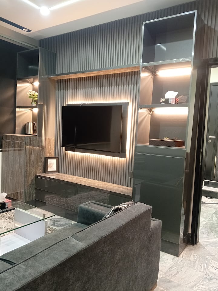 Luxury 1-bed Apartment In Samanabad Inc Cleaning - Lahore