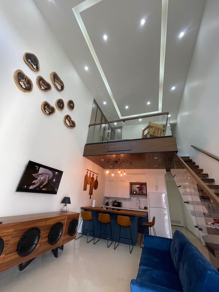 Bello Amplio Alojamiento C/garita, Zona Dorada - Mexicali