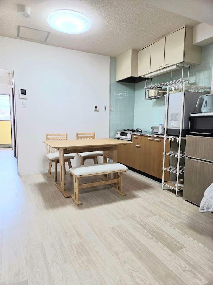 1室まるまる貸し切り/アパート２階/無料駐車場あり/洗濯乾燥機あり/lemontree202 - Matsuyama