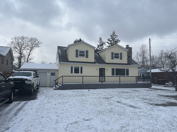 Happy Haven On Iroquois - Angola on the Lake, NY