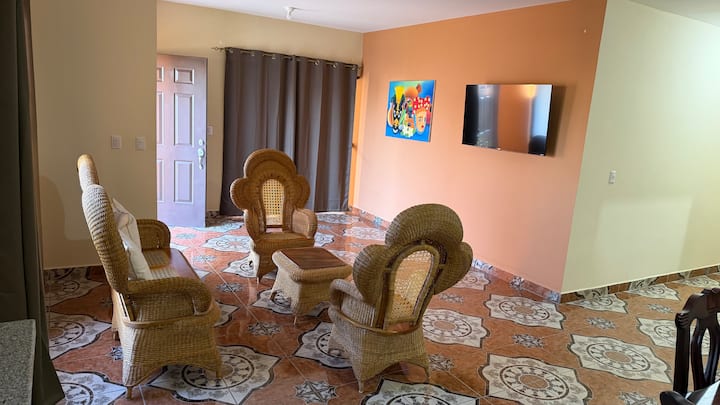 La Casa Naranja - Nicaragua