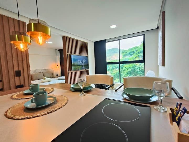 Elegant Studio| Prime Location| Pool |A/c |Parking - Cali