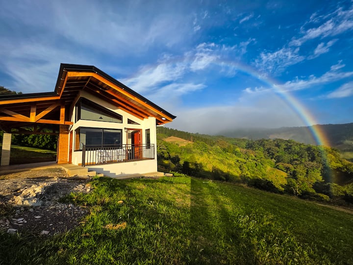 Finca Dubi | Cabaña De Montaña En Zarcero - Costa Rica