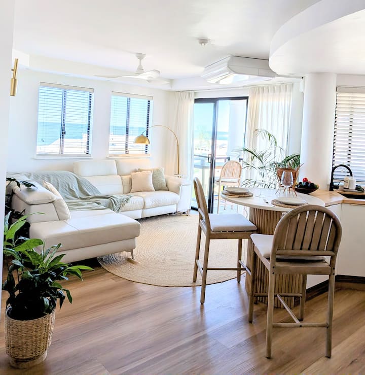Charming Place For Two - Steps From The Beach - Mooloolaba