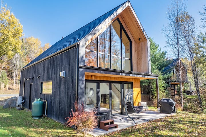 Refuge Snohaus – Style Scandinave Avec Jacuzzi - Mont-Tremblant