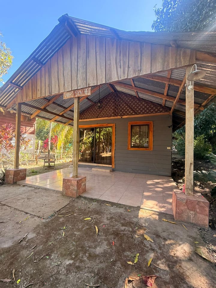 Cabaña Rústica - Paquera