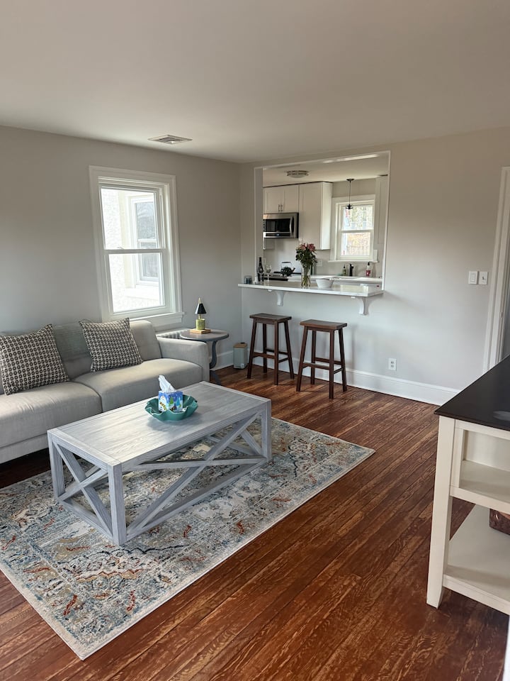 Lovely 2 Bedroom Cottage On An Apple Orchard - Princeton, NJ