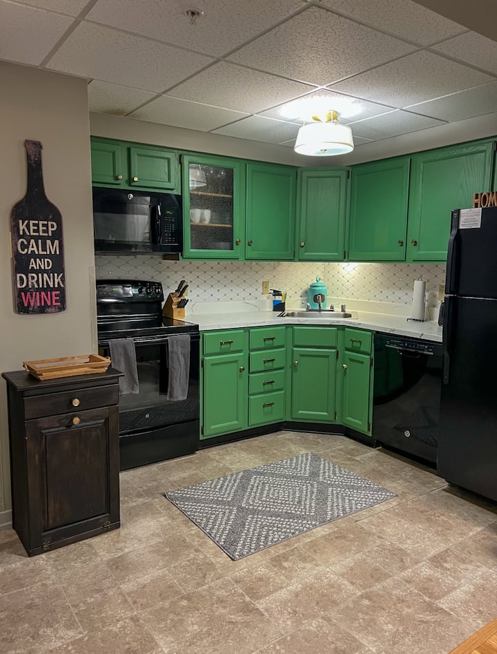 Green Mountini Condo | Walk To Killington Lifts | - Killington, VT