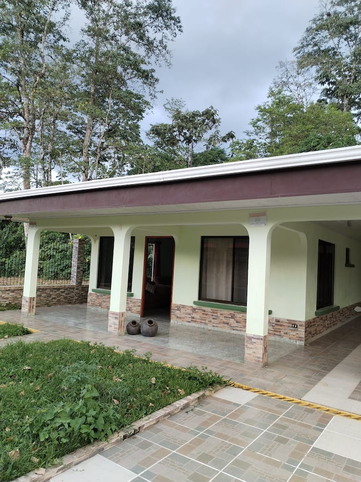 The Canadá Hause - San Vito