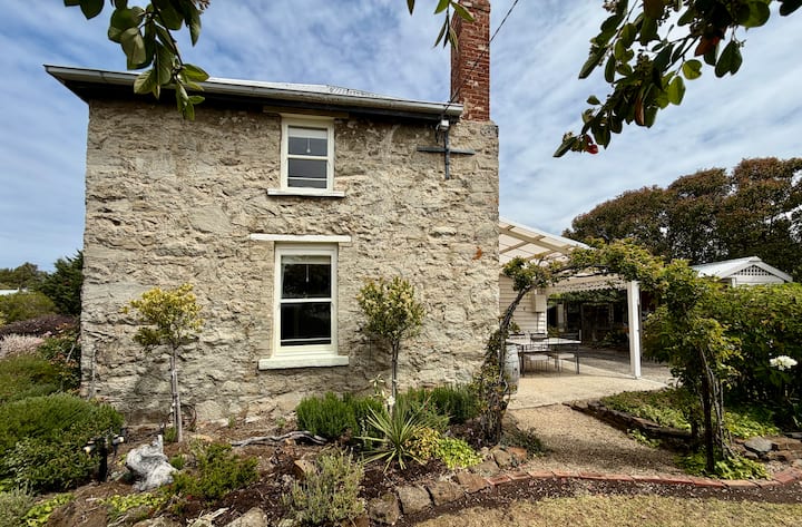 Charming Heritage Cottage In Swansea, Tasmania - Swansea