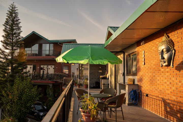 Quiet Himalayan Hideaway | Renevi - Stillness - 達蘭薩拉