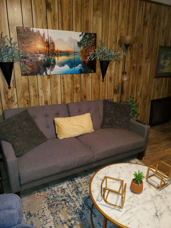 Airport Mtn Suites•cabin-feel•hot Tub•airport 3mi - Maryville, TN