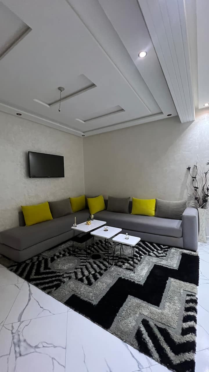 Apparemment Très Calme - Fez